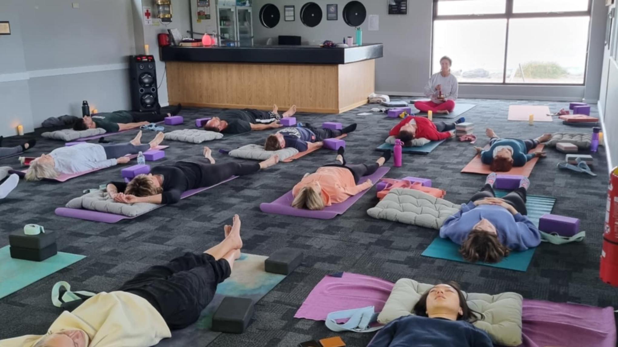 Move Evolve Yoga - Schedule - Momoyoga